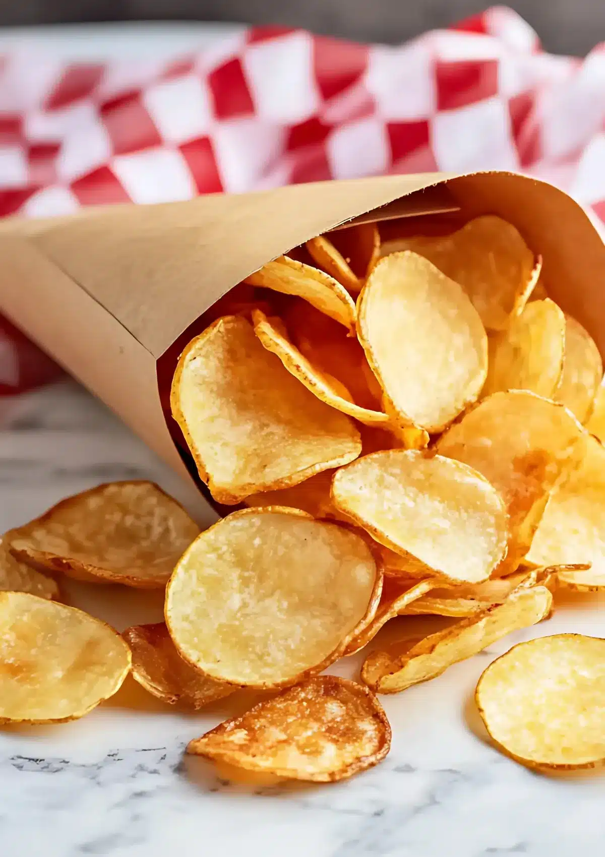 Crispy Homemade Potato Chips Recipe - Easy & Delicious