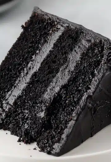 Black Velvet Cake: The Dramatic Dessert You Need